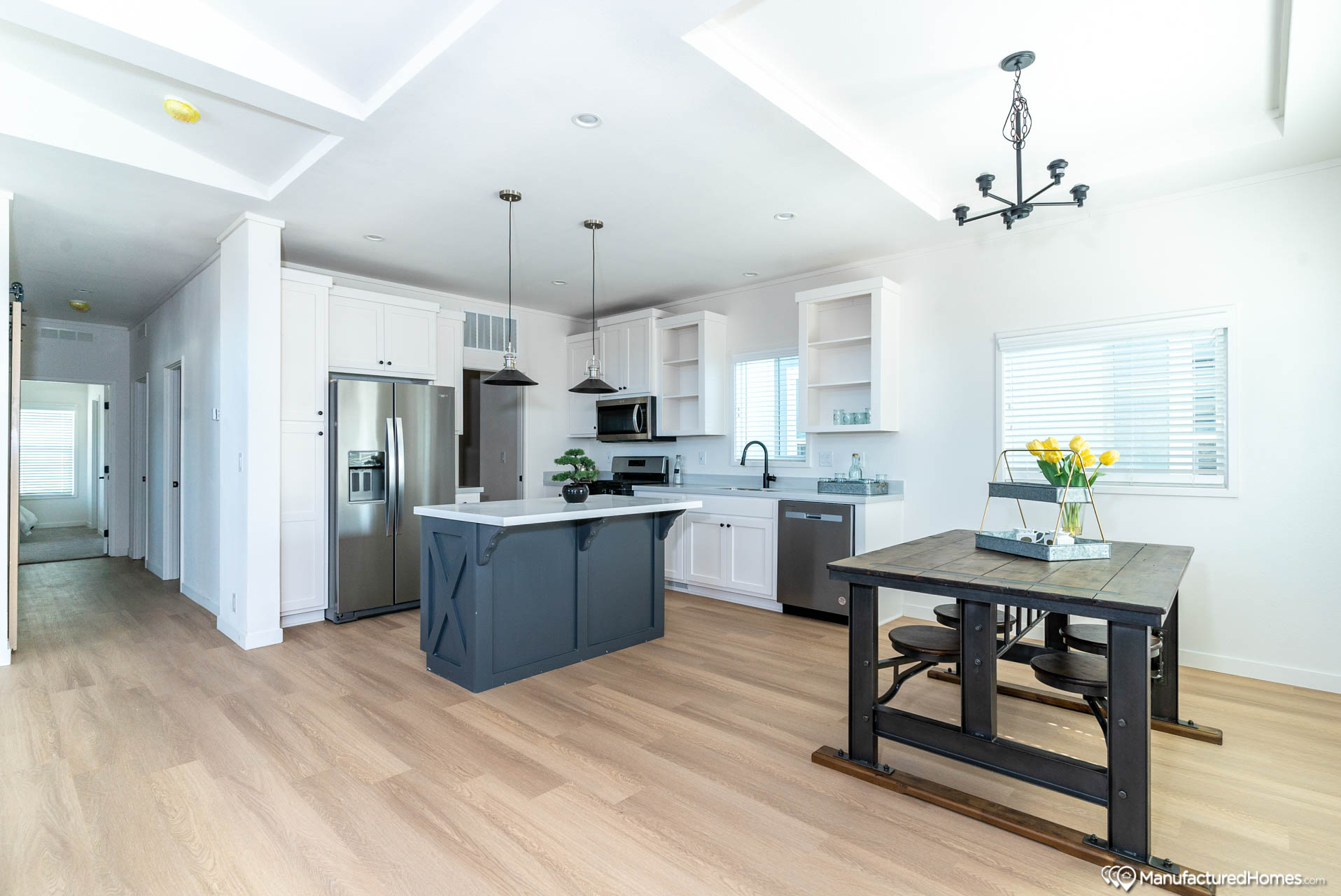 New Summit Series SM-25024 | Chance's Home World